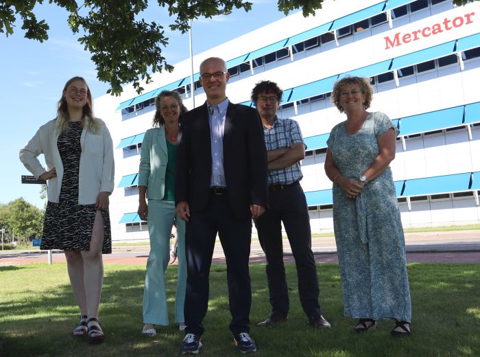 Faculteitsbestuur, commissies en Faculteitsraad | Bestuur en commissies ...