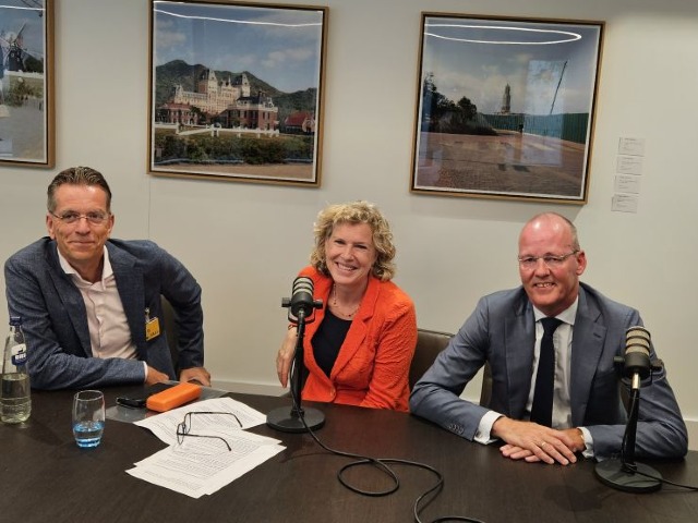 Podcast Leiderschap in onzekere tijden: Aflevering 18 Klaas Knot over ...